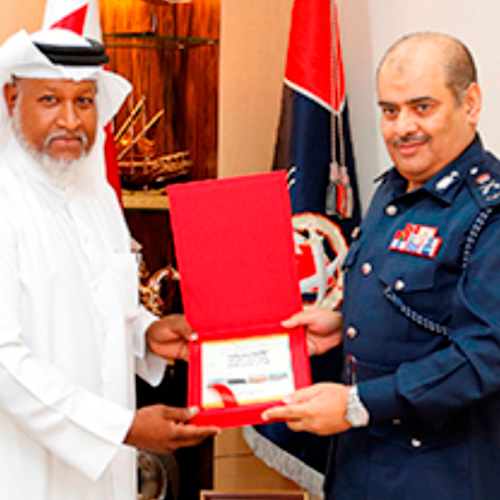Bahrain Public Security Chief Attends Graduation Ceremony | Al Defaiya